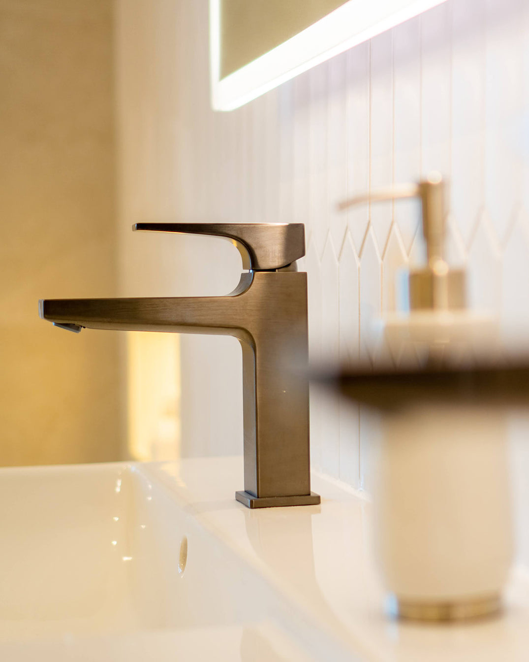 Hansgrohe Metropol 110 面盆龍頭 | 附按壓落水頭 32507000 32507140 32507340 ...