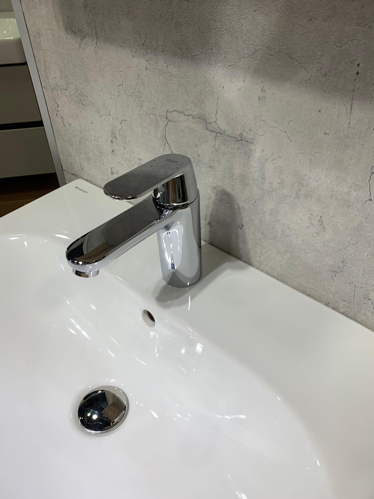 Grohe Eurosmart Cosmopolitan M-Size 面盆龍頭 23325000 23325ALC 23325GLC — 好 ...