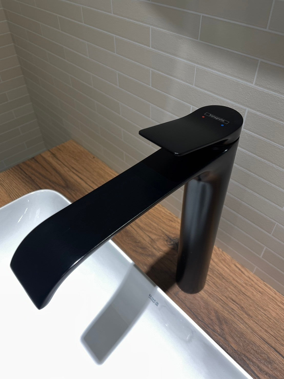 Hansgrohe Vivenis 250 面盆龍頭｜瀑布式微氣泡 75042000 75042670 — 好德 Better Choice 廚衛精品